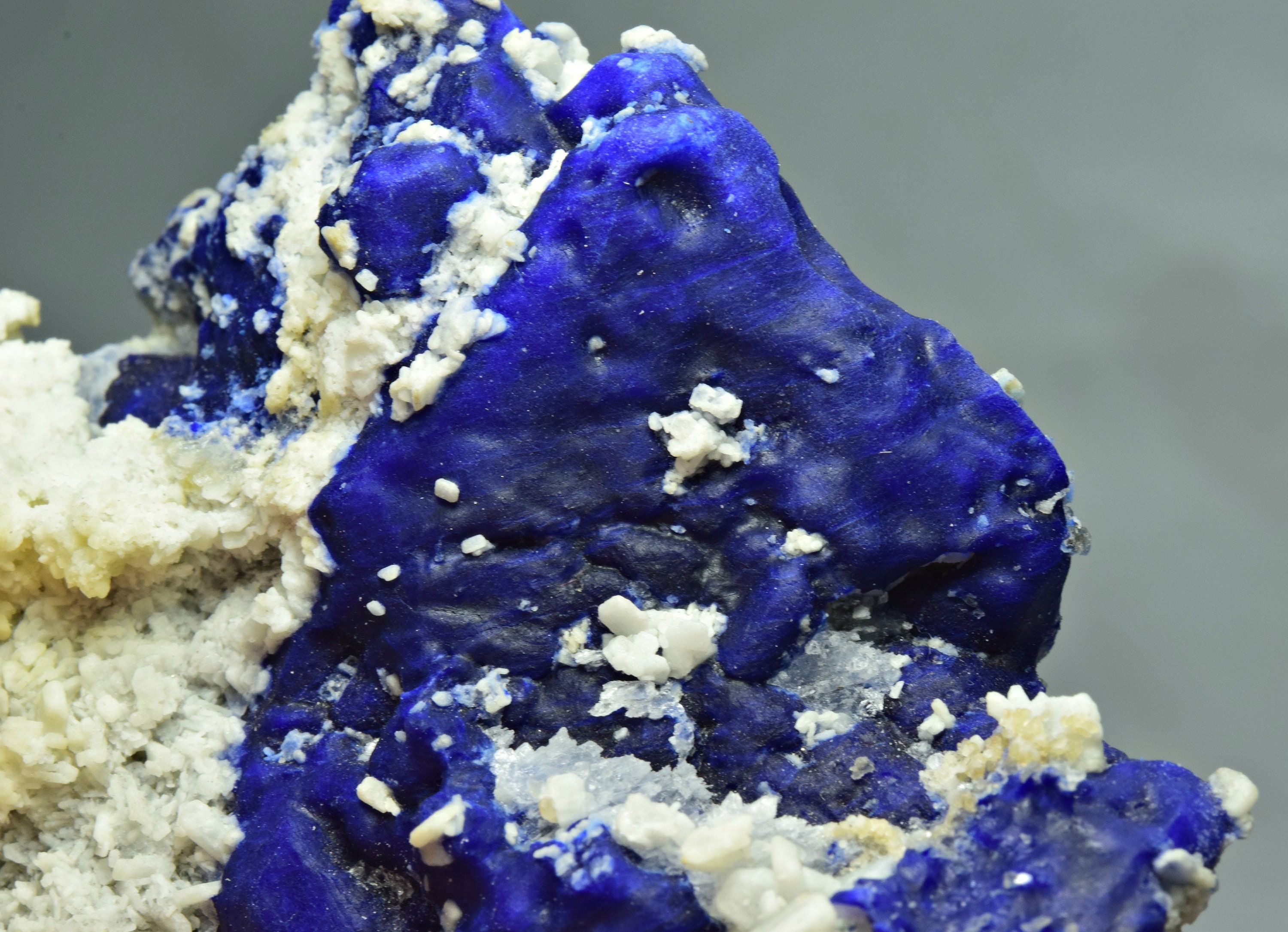 104 Gm Rare Forsterite Crystals Cluster on Royal Blue Lazurite - Etsy