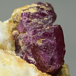 Natural Red Ruby Crystal Specimen From Jegdalek Afghanistan 42 Carat - Etsy