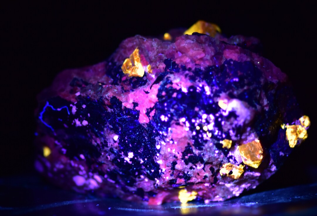 197 Gram Fluorescent Terminated Zircon Crystals With Calcite & Mica on ...
