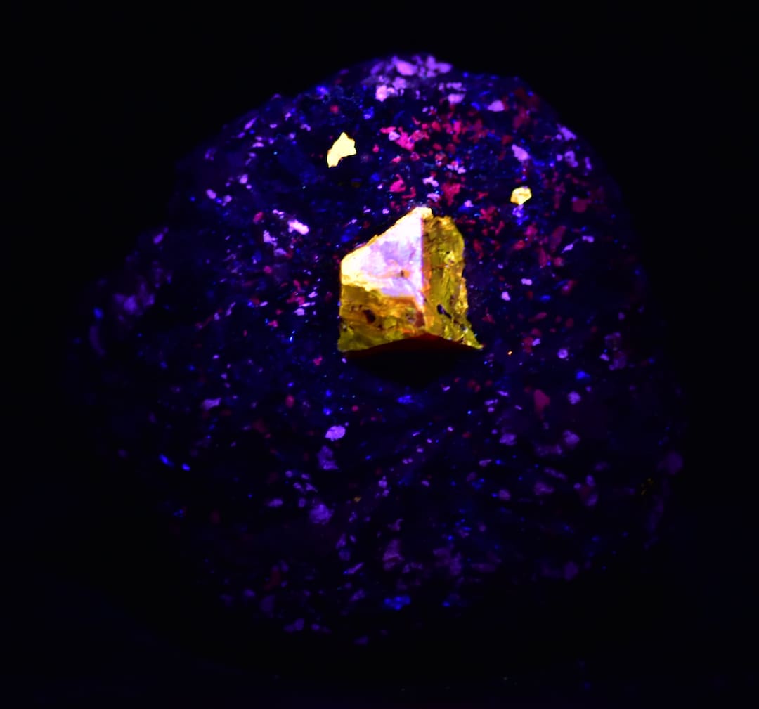 65 Gram Natural Fluorescent Terminated Red Zircon Crystal Specimen - Etsy
