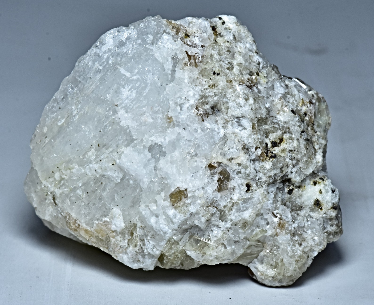Fluorescent Marialite Scapolite Specimen Combined With Phlogopite and ...