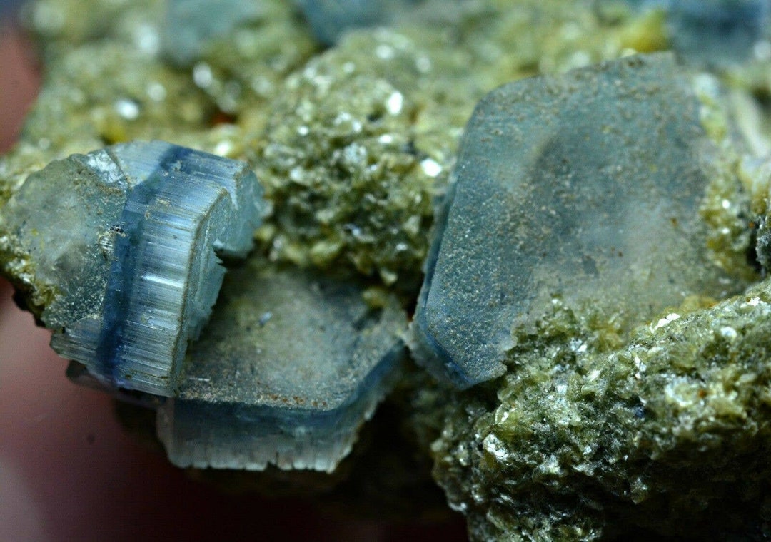 120 CARAT Rare Vorobyevite Beryl (rosterite) Several Crystals on Mica ...