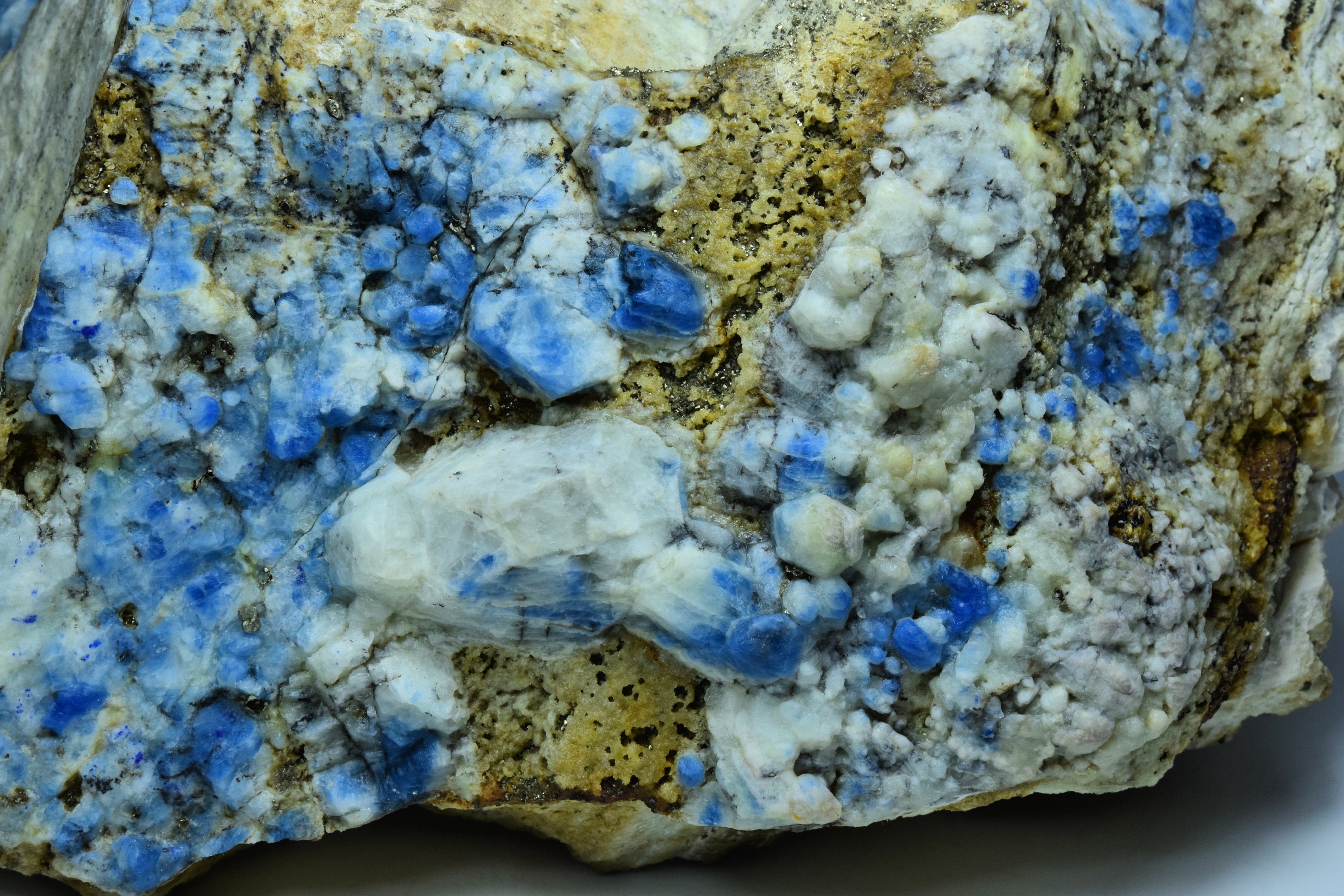 Fluorescent Afghanite Crystal With Wernerite Scapolite on - Etsy UK