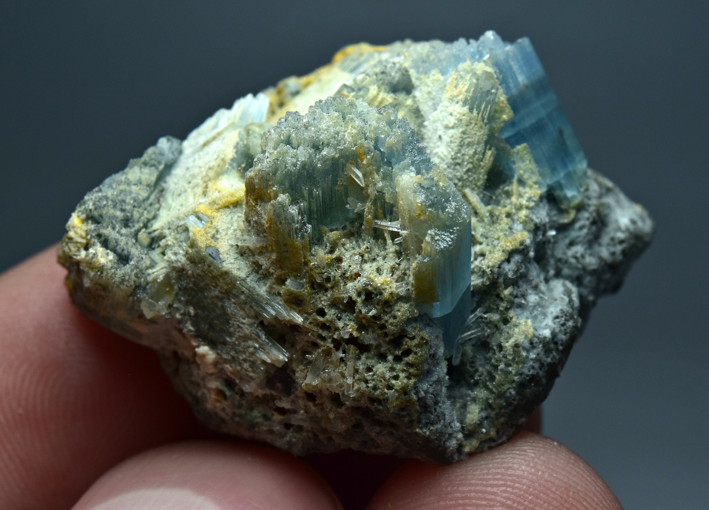 76 Ct Vorobyevite Beryl Rosterite Crystals W/ Quartz & Unknown - Etsy UK