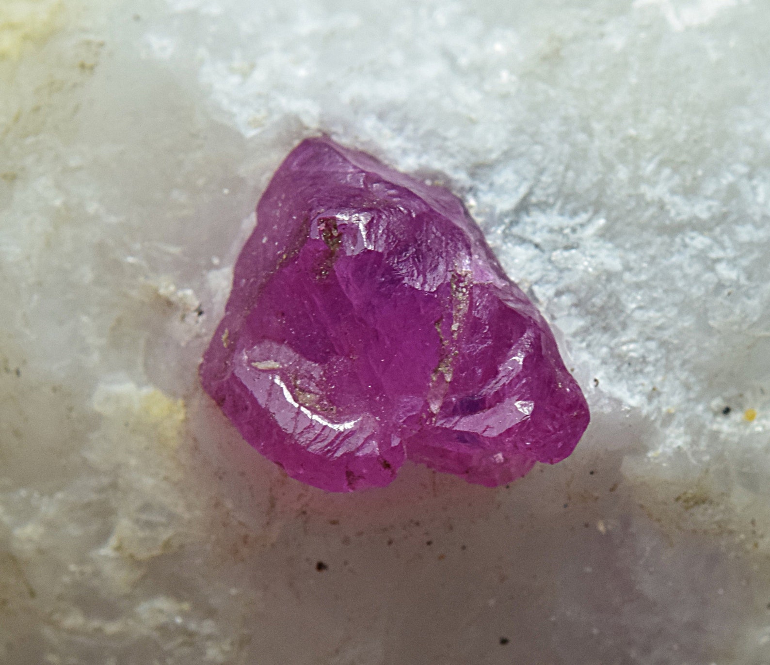 Superb Quality Natural Ruby Crystal With Mica on Matrix 58 - Etsy UK