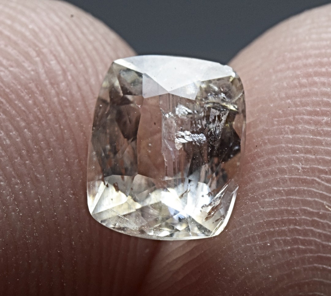 Rare Faceted Richterite Winchite Gemstone 0.90 Carat - Etsy