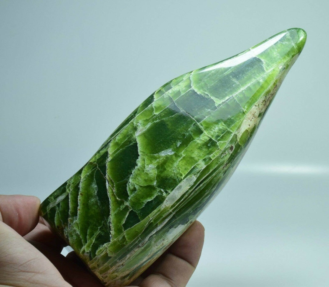 Natural Nice Self Stand Bi Color Tremolite Tumbled Stone 714 Gram - Etsy