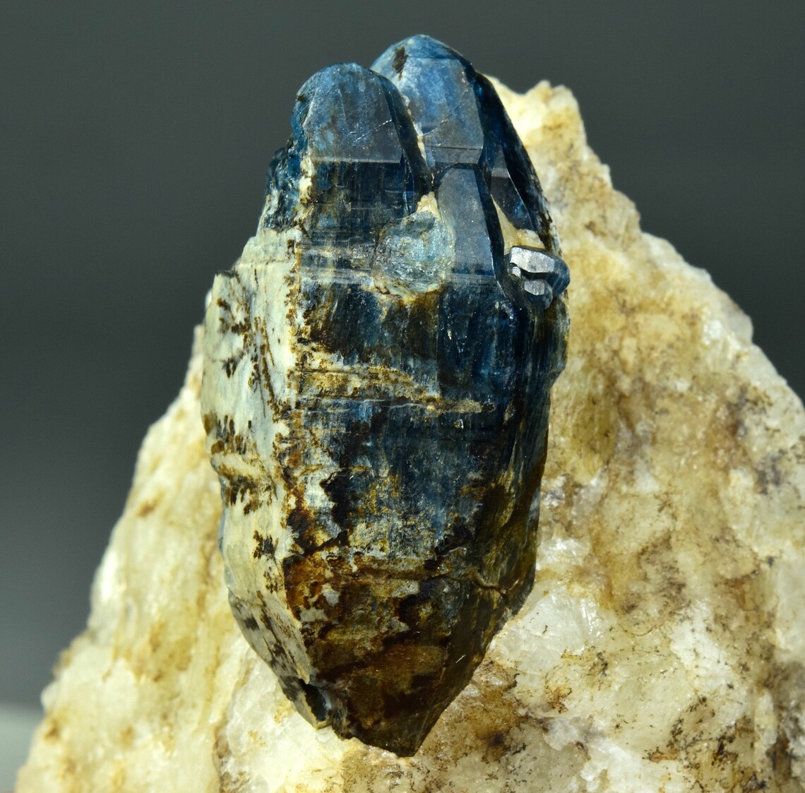 289 Gram Natural Fluorescent Unique Afghanite Crystal on Calcite Matrix ...
