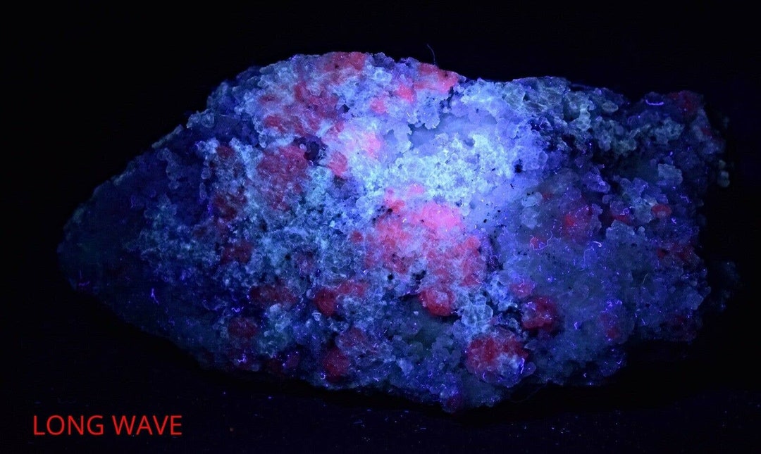 615 Gram Fluorescent Pink Spinel With Phlogopite & Unknown Mineral on ...