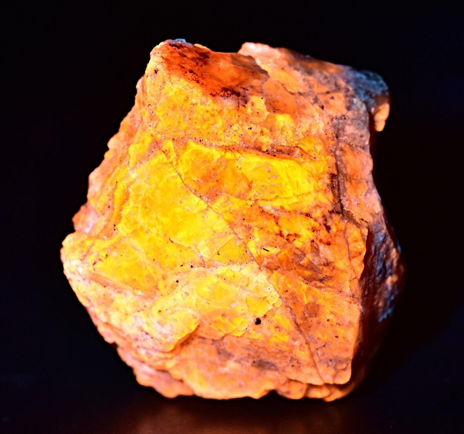 Fluorescent Phosphorescent Sharp Color Change Rough Hackmanite 31.35 ...