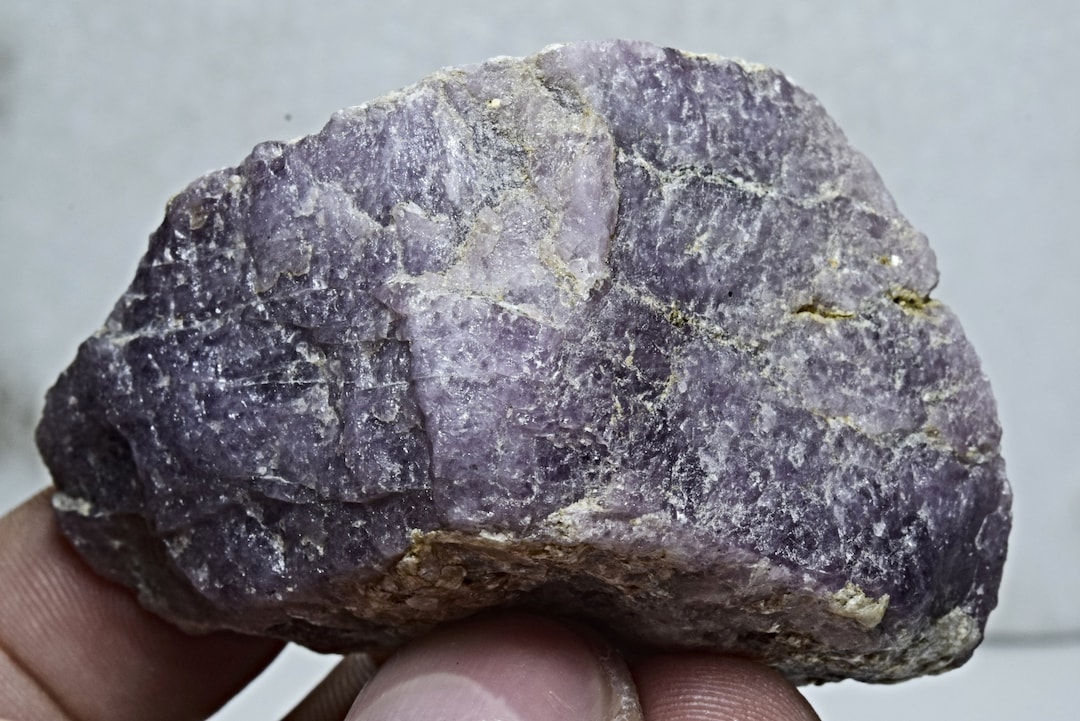 Natural Fluorescent Huge Spinel Rough Stone From Badakhshan Afghanistan ...