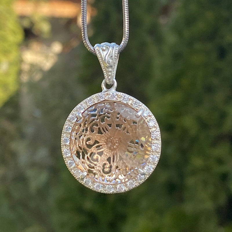 Round Pendant - Etsy