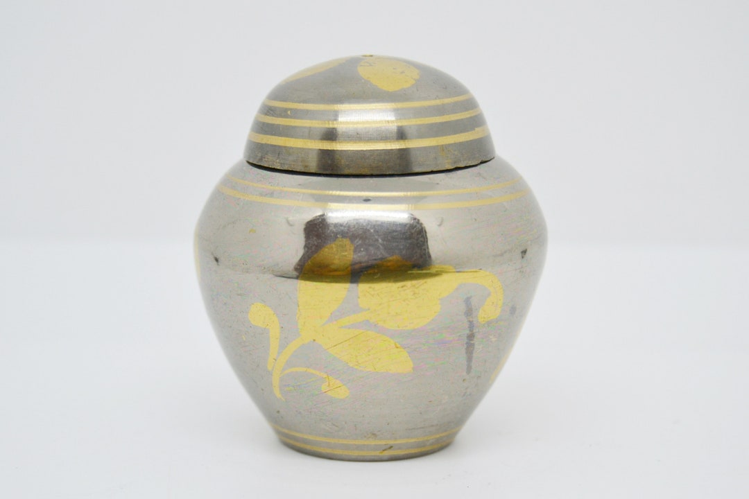 Pequeña Urna De Metal,tibor De Metal,tibor Con Tapa,tibor Pequeño ...