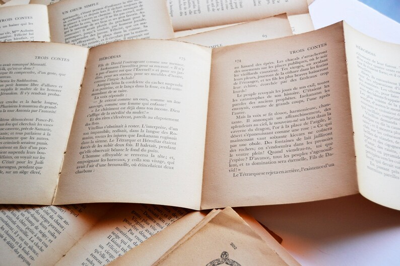 50 Old Book Pages Loose Book Pages Vintage Paper Pages | Etsy