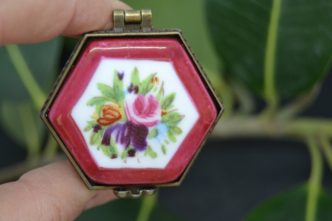 Small Porcelain Box, Porcelain Pillbox, Ring Box, Vintage Box ...