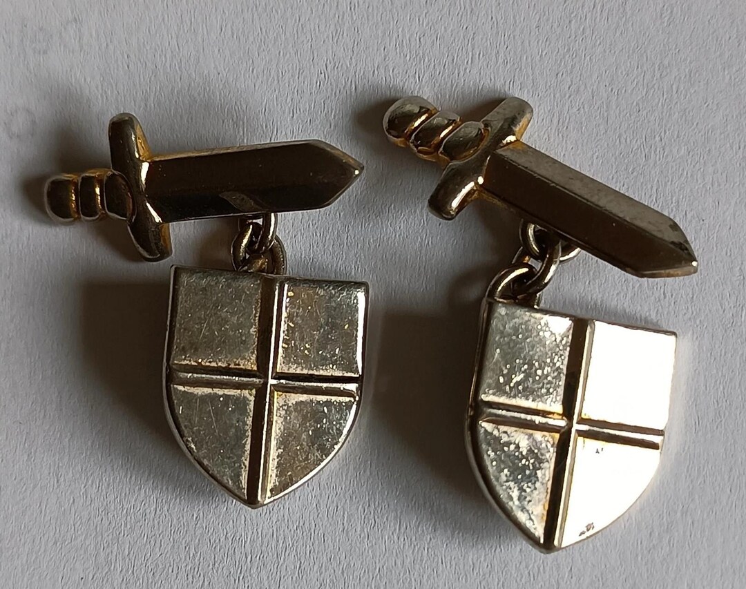 Pair of Vintage Sword and Shield Silver Tone Cuff Links - Etsy