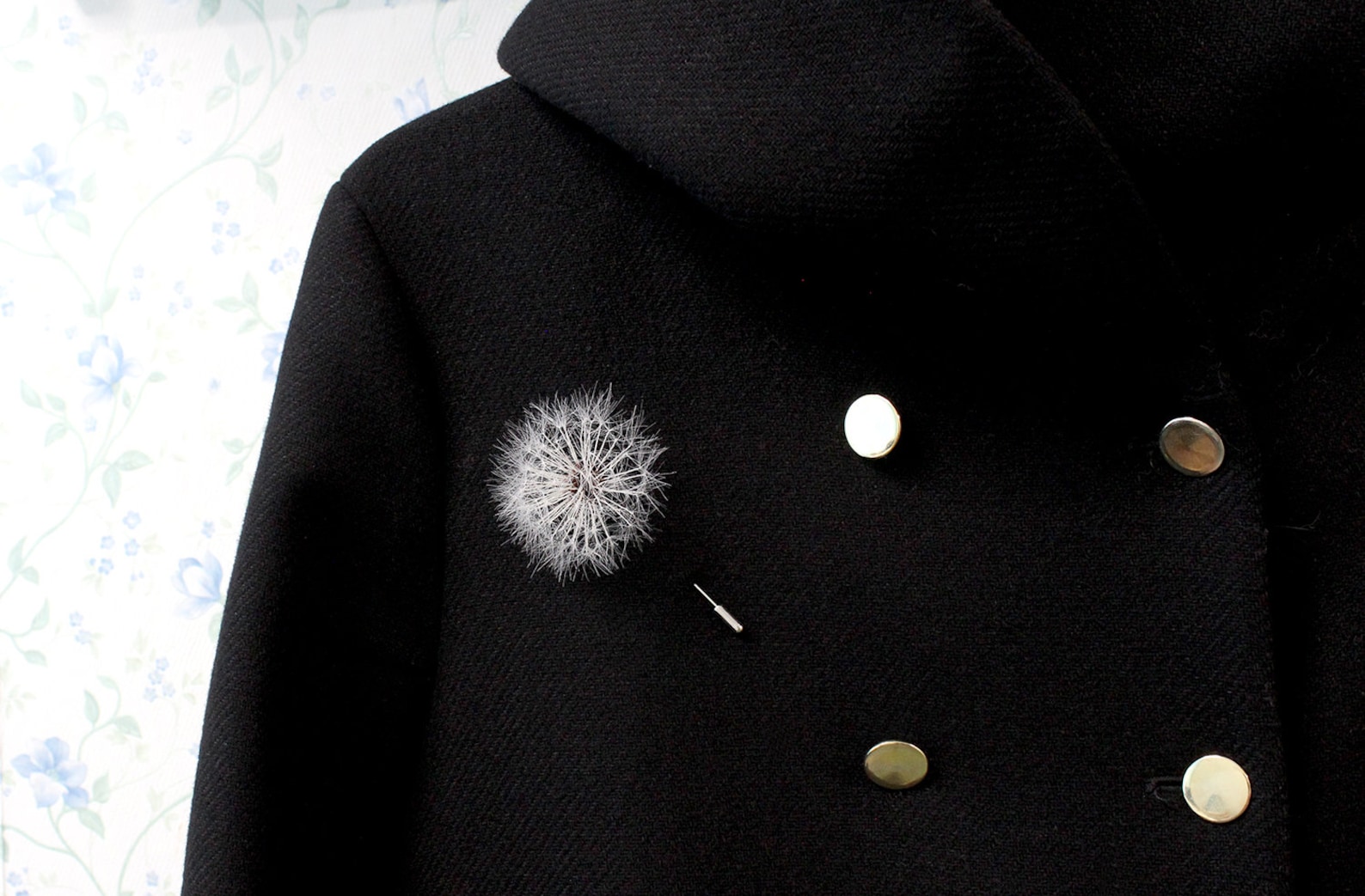 Dandelion Flower Brooch, Large Flower Brooch, Miracle White Textile ...