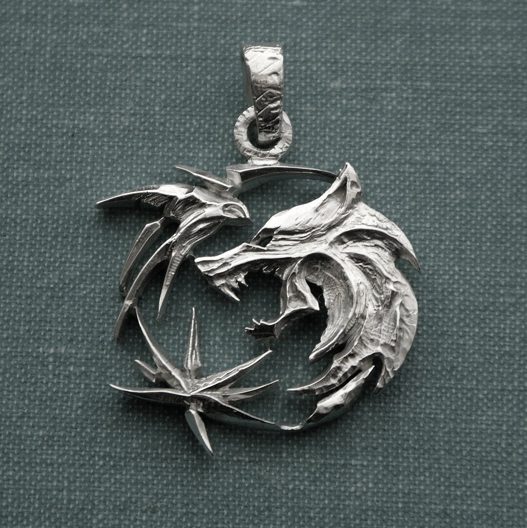Witcher Triple Medallion. White Wolf Medallion Geralt, Ciri, Yennefer ...