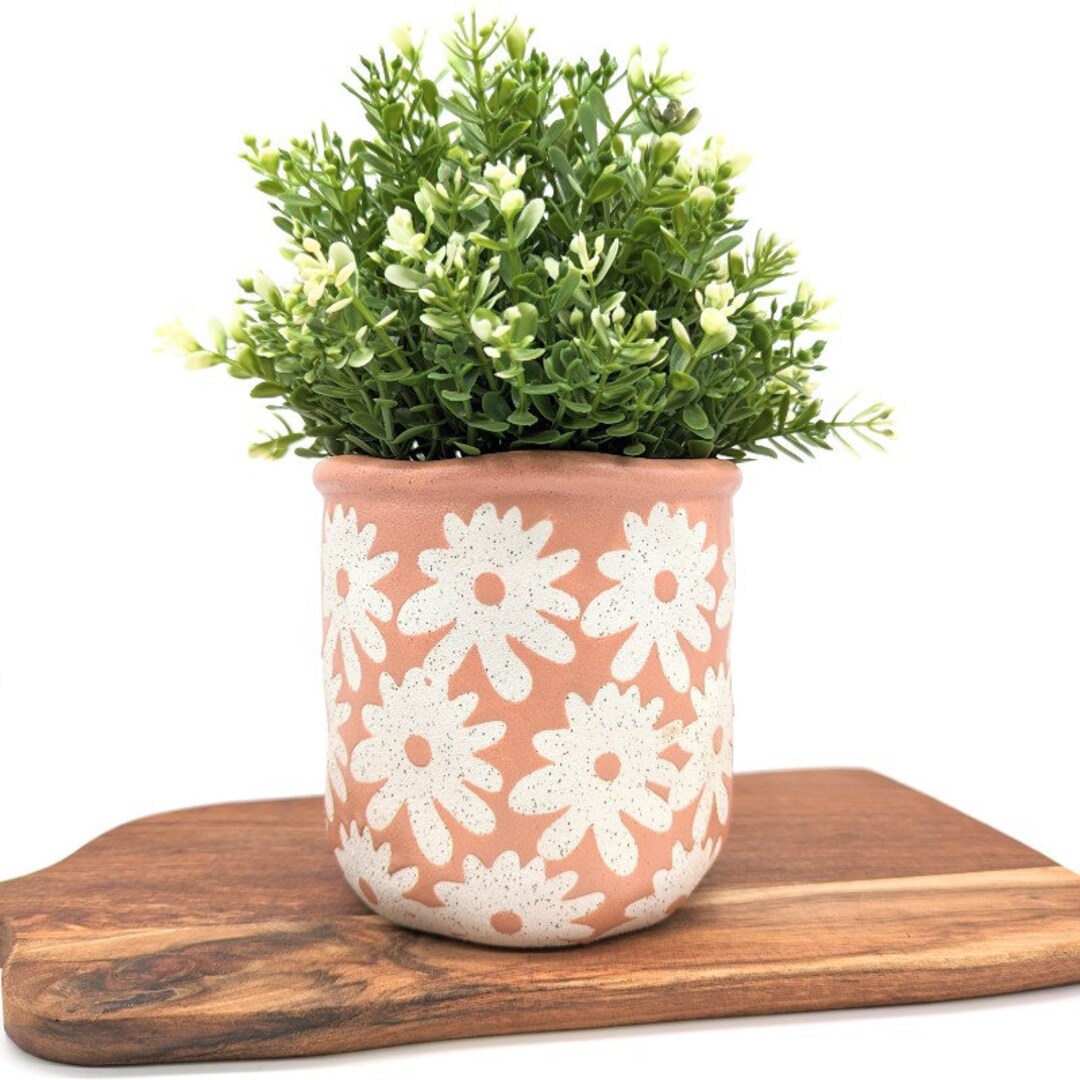 Ivory Daisy Flowers Ceramic Planter Pot, 13cm | Daisy Gifts | Daisy Pot ...