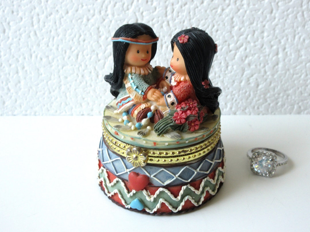 Vintage Native American Girls Trinket Box / Small Jewelry Box Jewelry ...