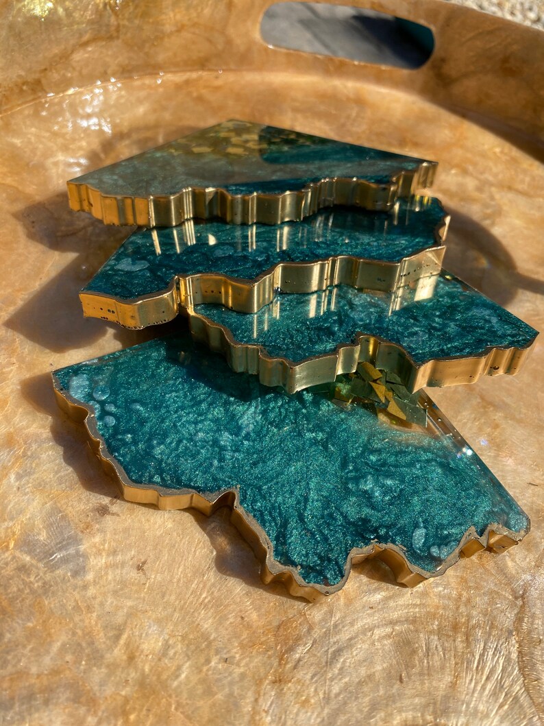 Set 4 Round Triangle Ocean Beach Geode Agate Green & Gold | Etsy