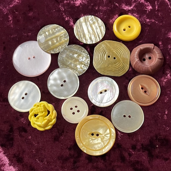 15 Matching Buttons - Etsy