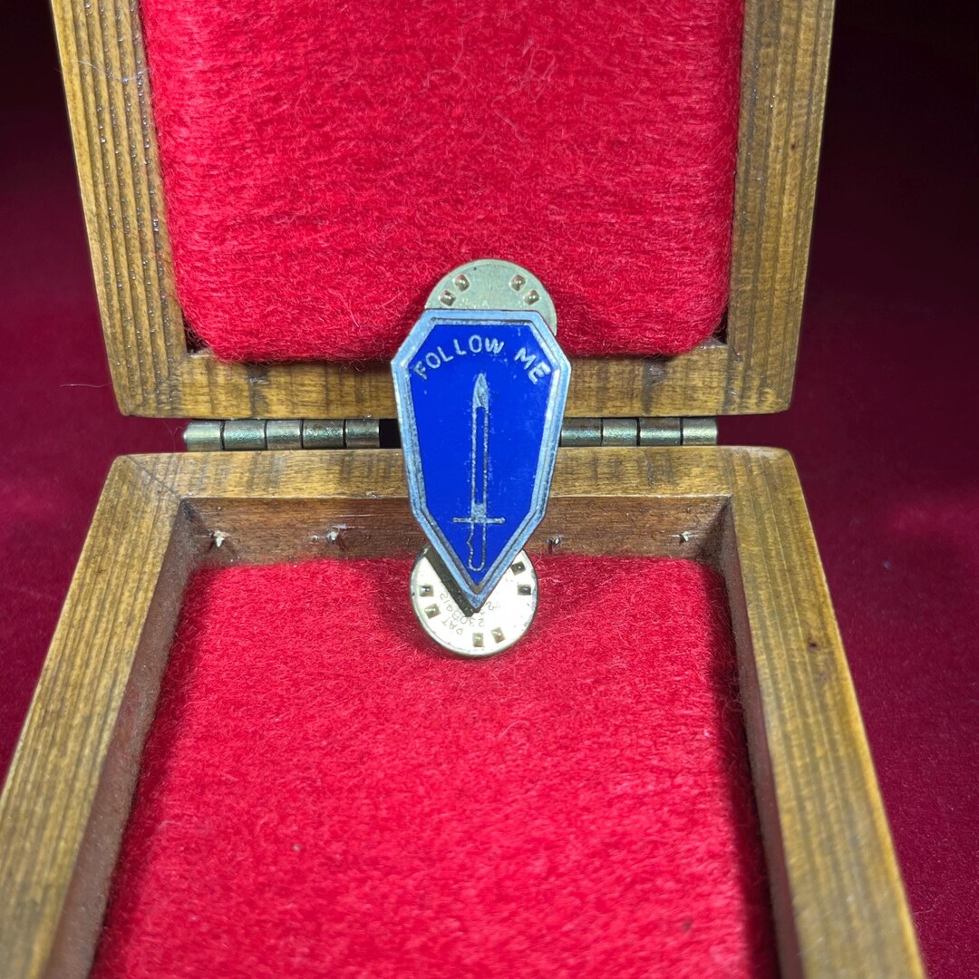 Vintage “follow Me” Infantry School Unit Crest - Etsy