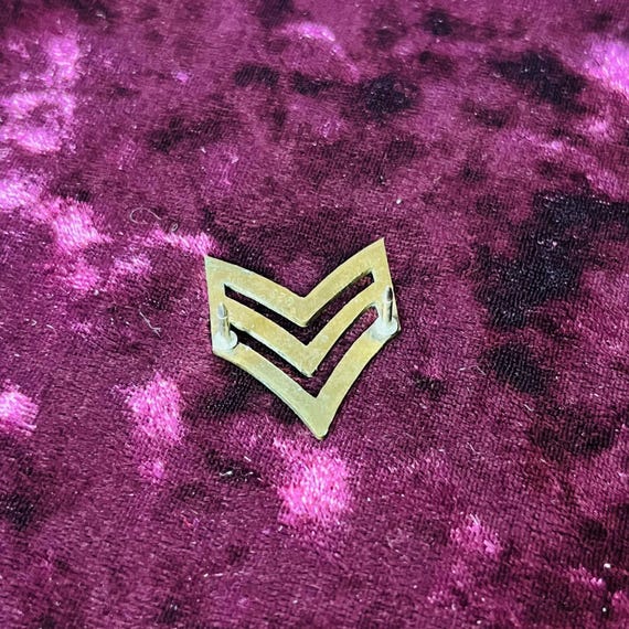 Vintage US Army Sergeant Insignia Pin - Gem