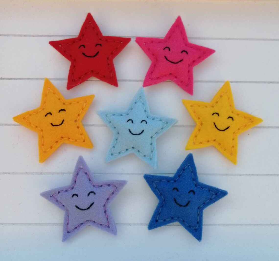 A Cute Smiling Felt Star Brooch Badge ideal gift | Etsy