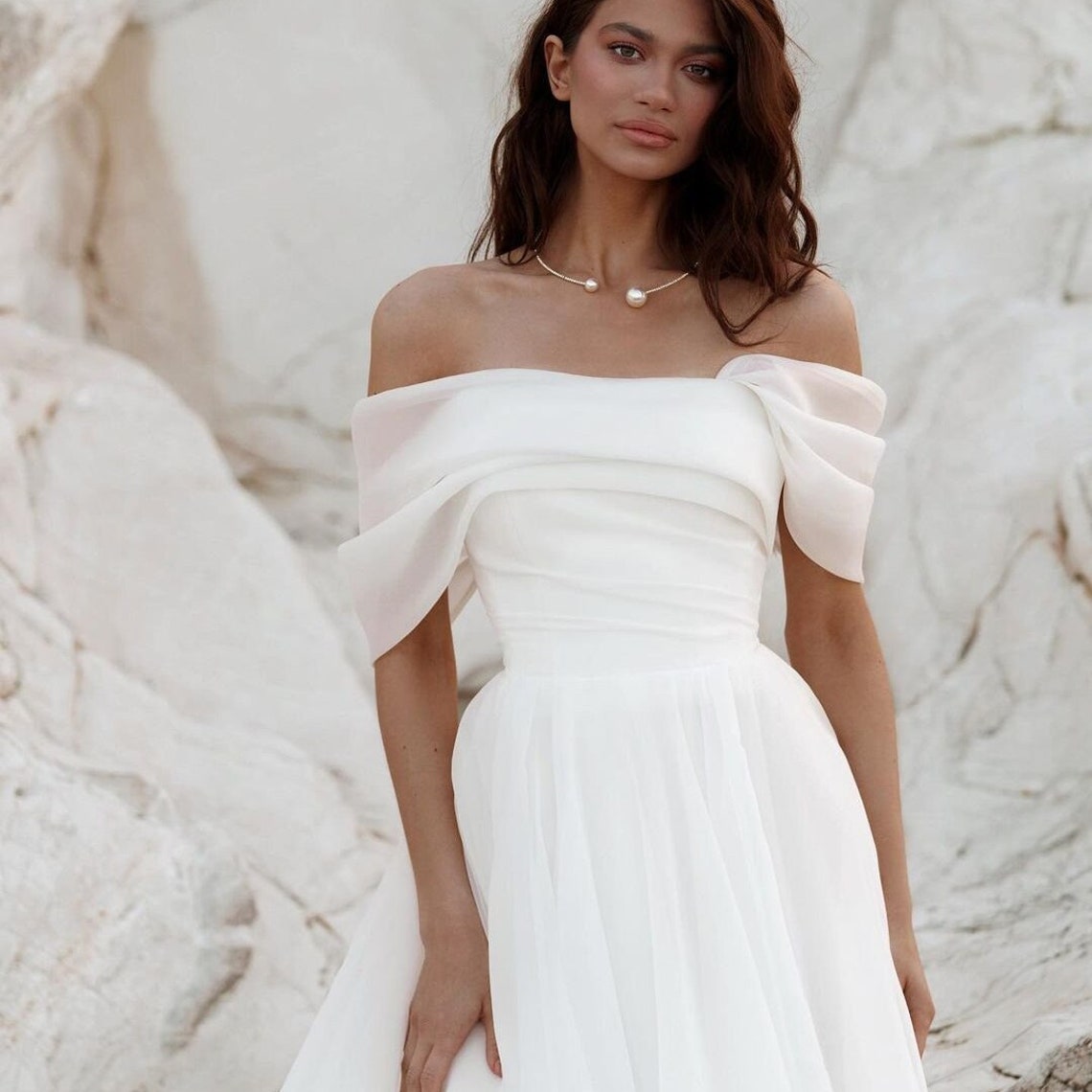 Off the Shoulder Organza Wedding Dress Vintage Beach Bridal - Etsy