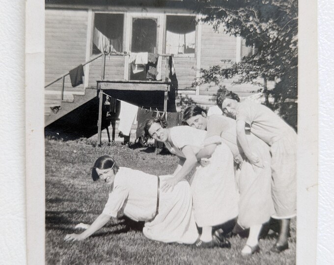 B&W Photo - Tragic Real Life Human Centipede - Original Found ...
