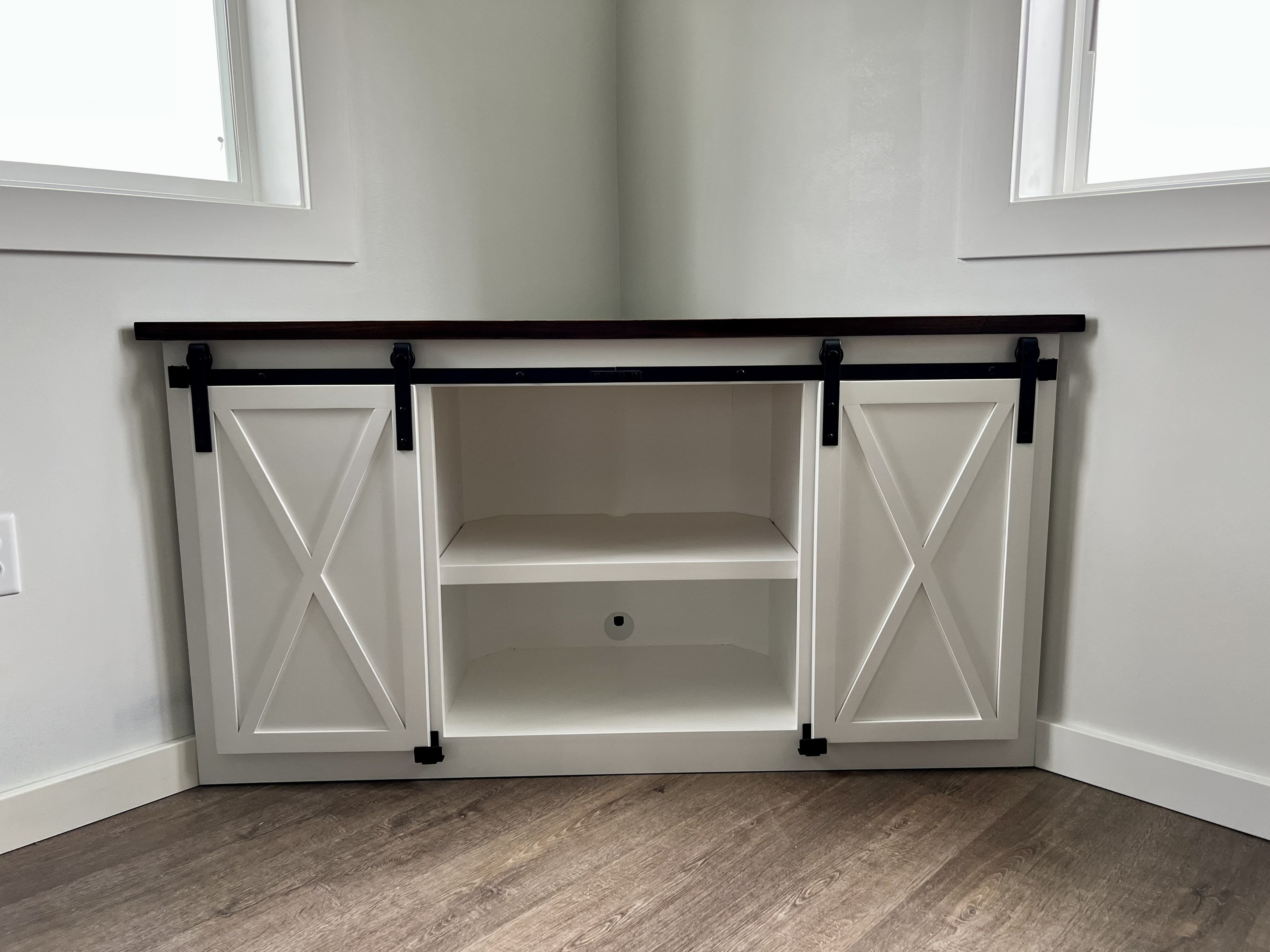 Corner Barn Door Console - Etsy
