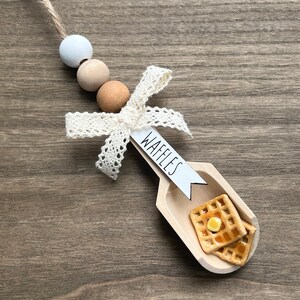Mini Waffle or Pancake Bead Garland Scoop for Waffle or Pancake Mix ...