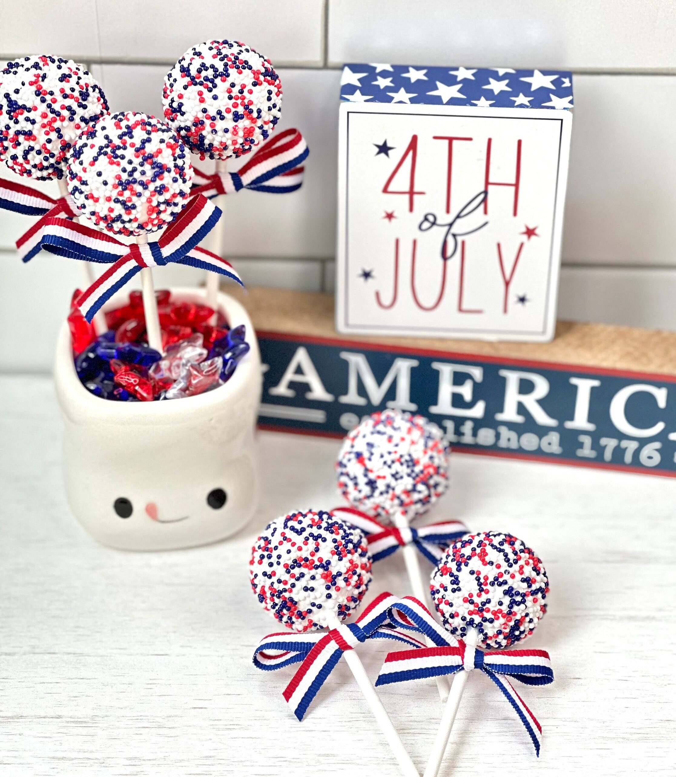 Fake Patriotic Cake Pops, July 4th Cake Pops, Patriotic Cake Pops, July ...