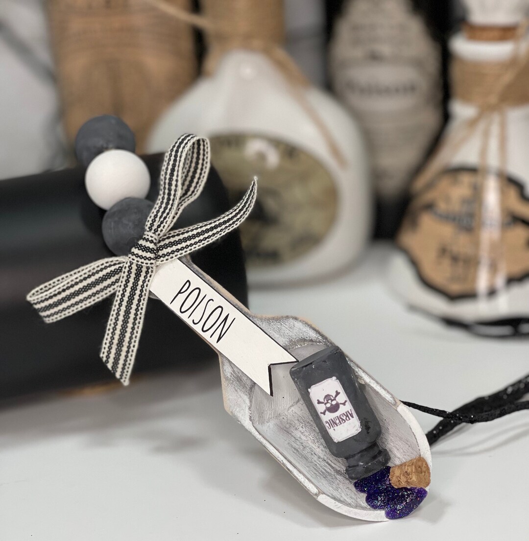 Halloween Potion, Halloween Decor, Poison Elixir Bottle, Halloween Bead ...
