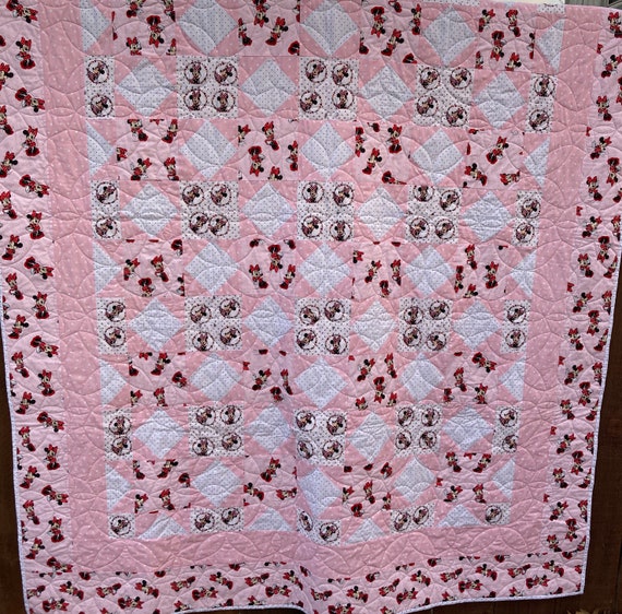 Minnie Mouse Twin Size Quilt - Etsy