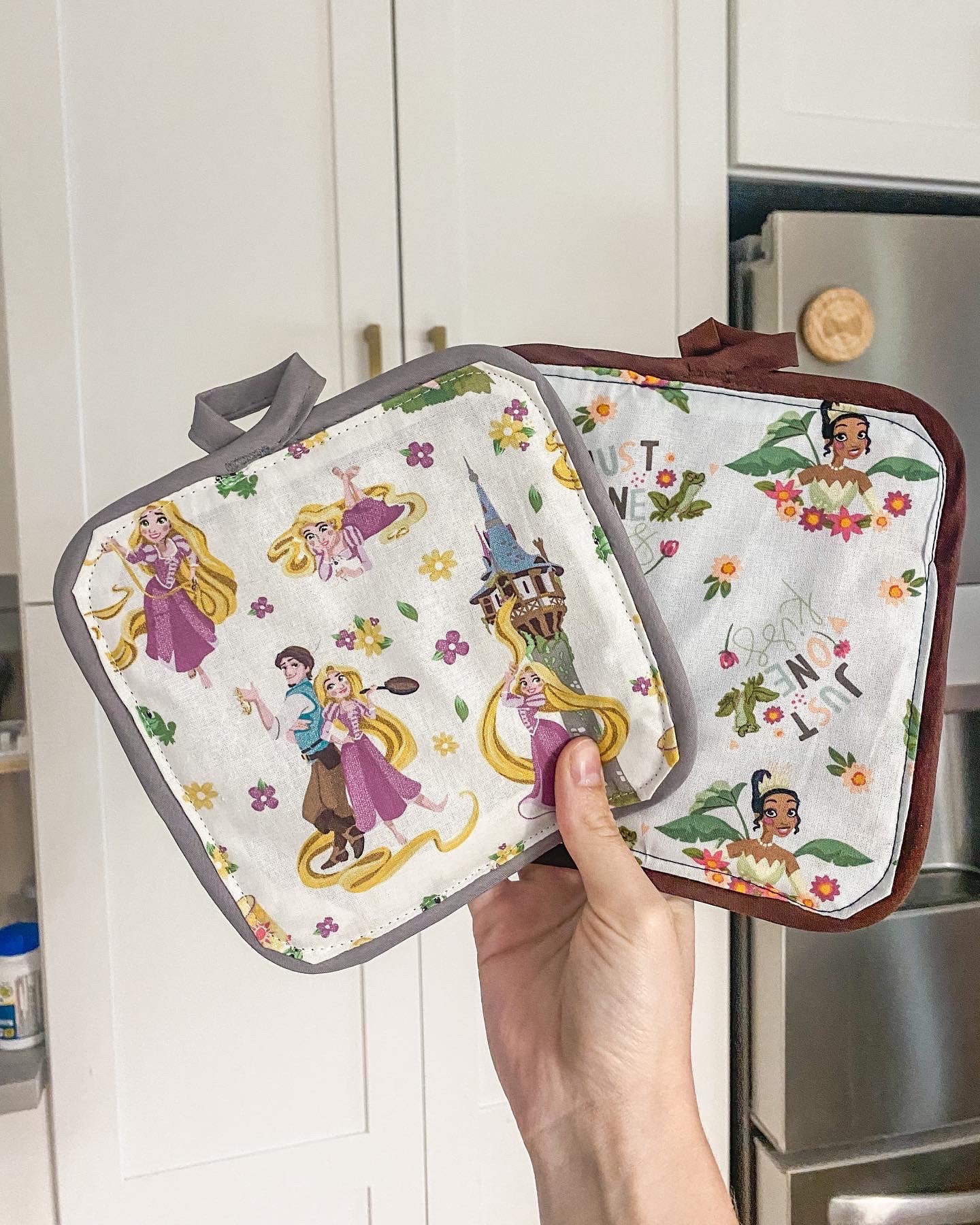 Disney-inspired Pot Holders - Princesses | Disney Kitchen Princess ...