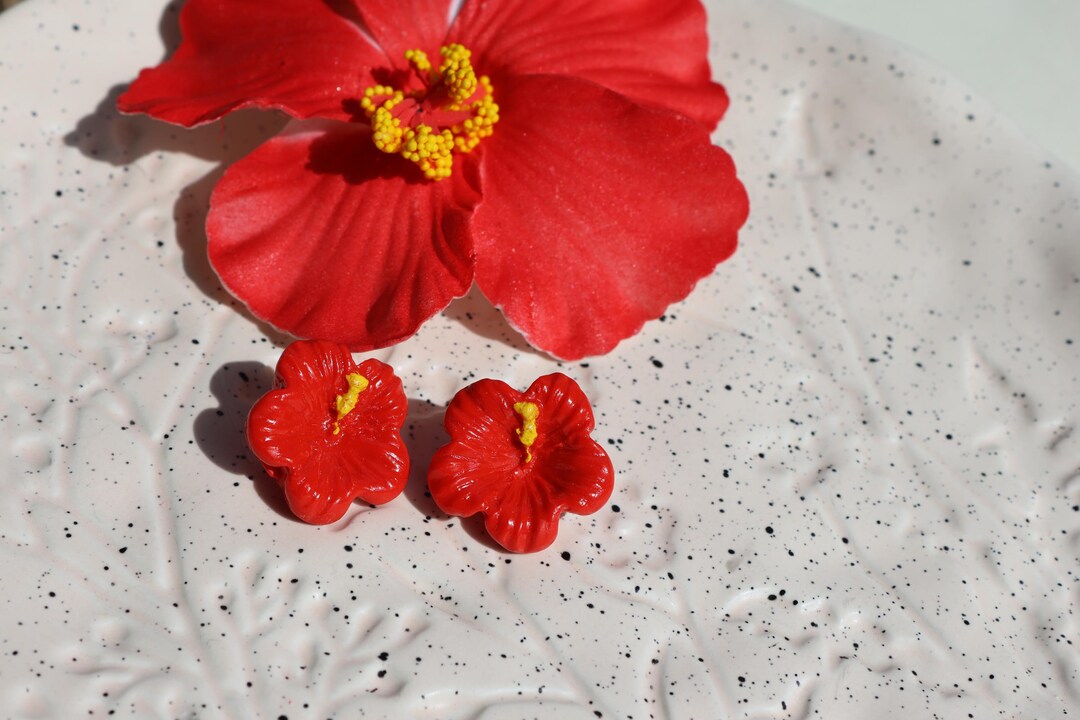 Mini Caribbeans flor de maga, Maga flower, earrings studs, island vibe ...