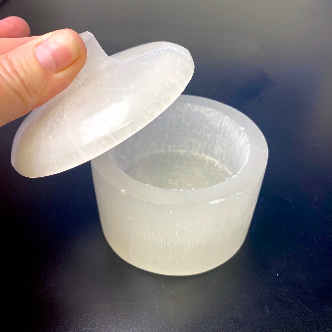 Round Selenite Box, Selenite Jar, Selenite Crystal Storage, Crystal ...