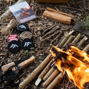 Traditional Fire Lighting Kit | Bushcraft Fire Kit Tin | Ferro Rod Fire ...