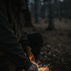 Traditional Fire Lighting Kit | Bushcraft Fire Kit Tin | Ferro Rod Fire ...