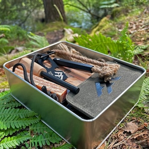 Traditional Fire Lighting Kit | Bushcraft Fire Kit Tin | Ferro Rod Fire ...