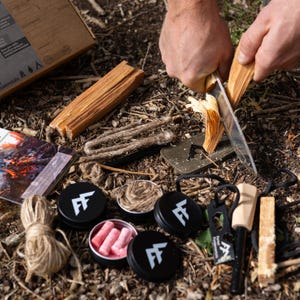 Traditional Fire Lighting Kit | Bushcraft Fire Kit Tin | Ferro Rod Fire ...