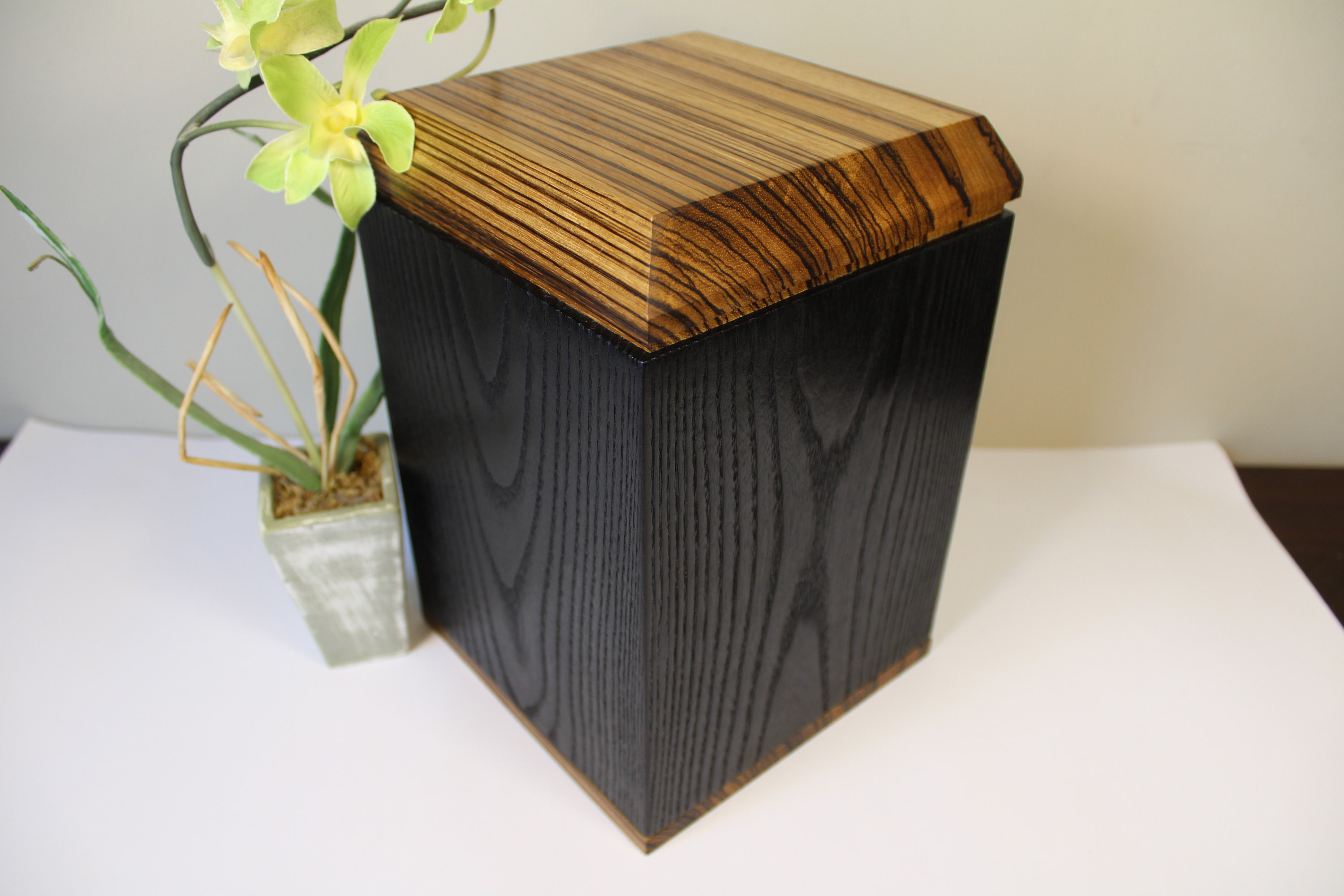 Shou Sugi Ban Wood Cremation Urn – Ash & Zebrawood #2 - Etsy