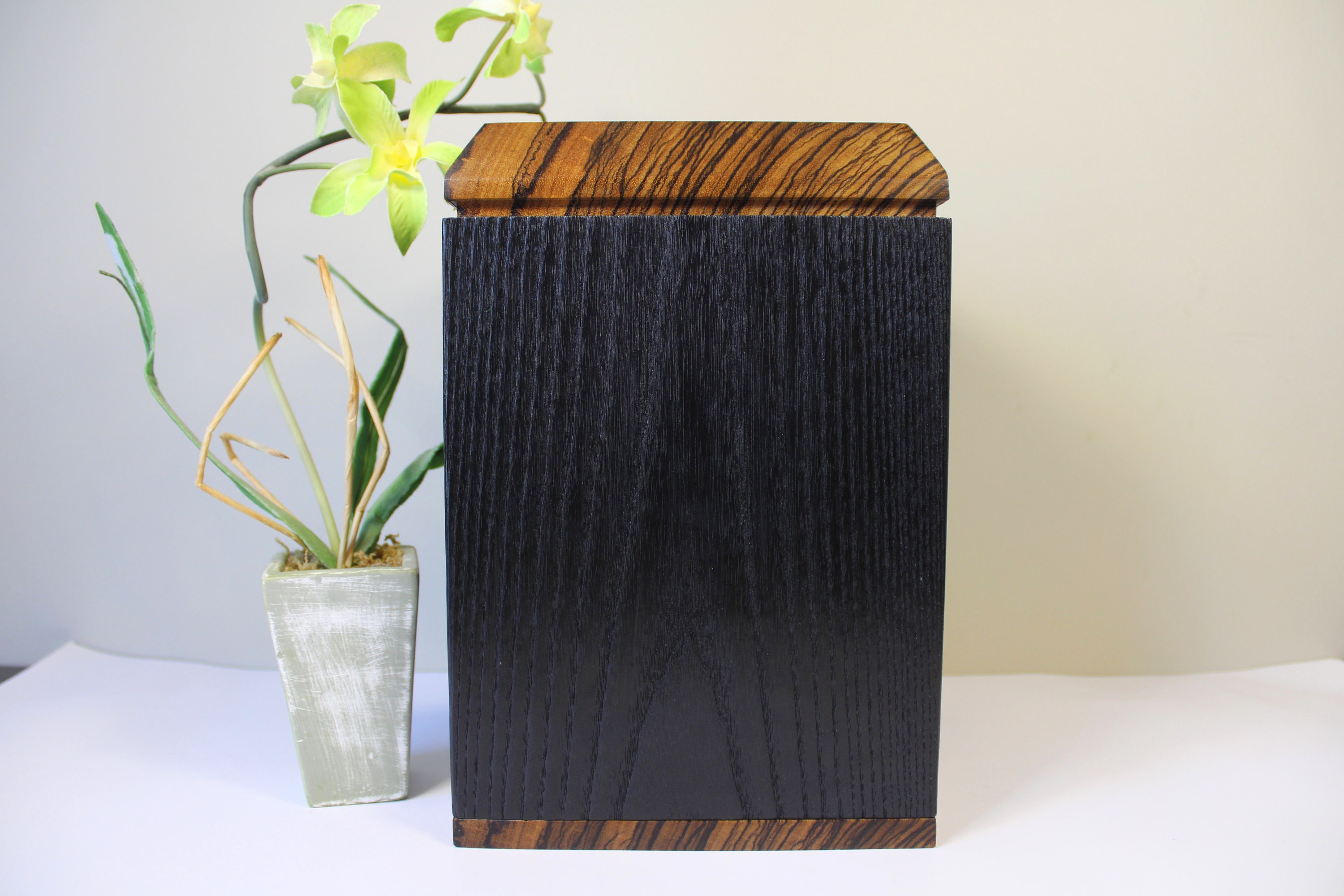 Shou Sugi Ban Wood Cremation Urn – Ash & Zebrawood #2 - Etsy
