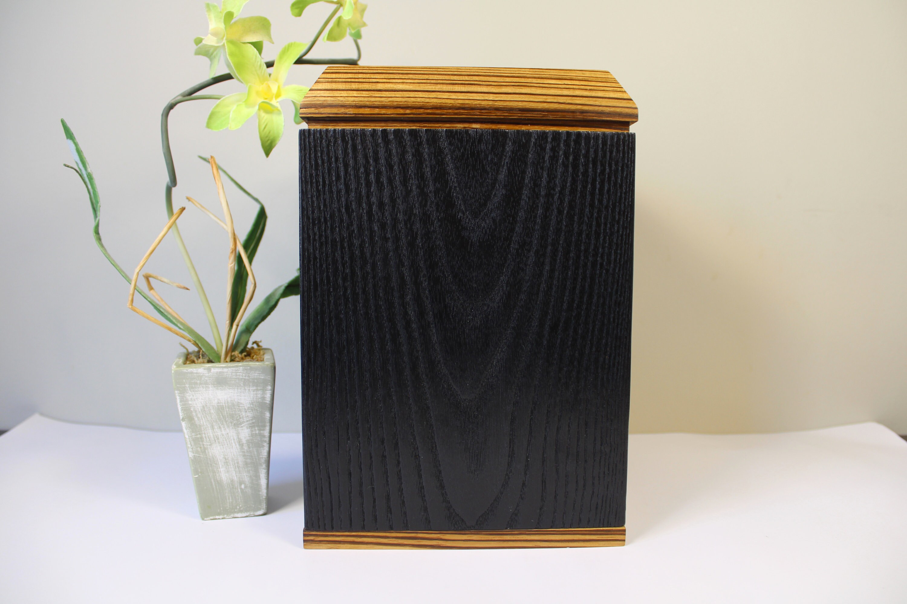 Shou Sugi Ban Wood Cremation Urn – Ash & Zebrawood #2 - Etsy