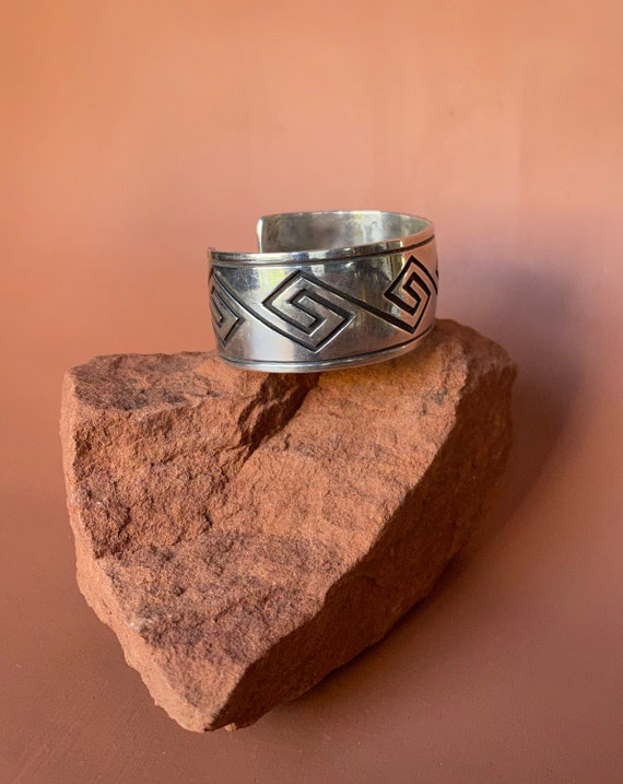 Native American Overlay Sterling Silver signed Cuff |… - Gem