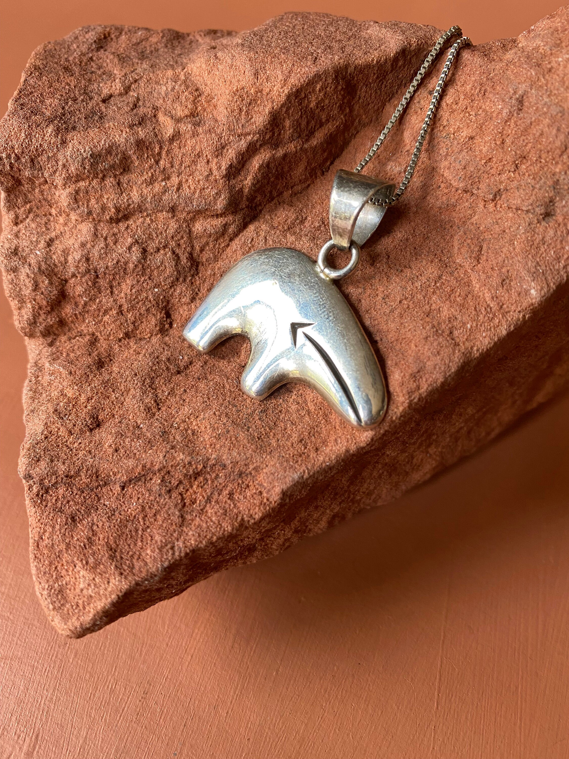 Alvin Thompson Navajo Sterling Bear Fetish Pendant Necklace - Etsy