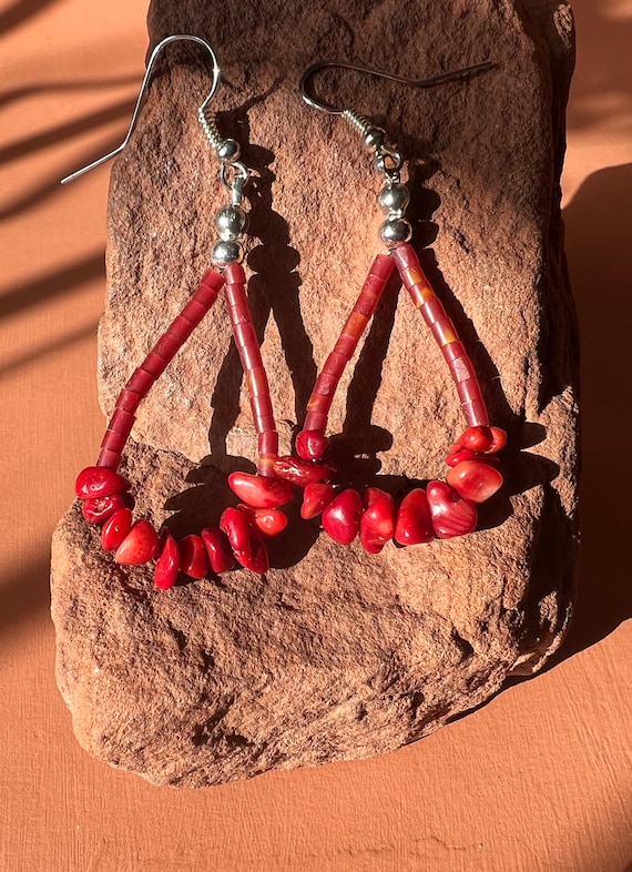 Native American Red Coral Heishi and Chip Bead Teardr… - Gem