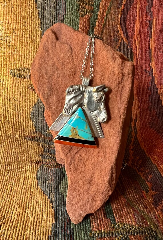 Turquoise and onyx inlay - Gem